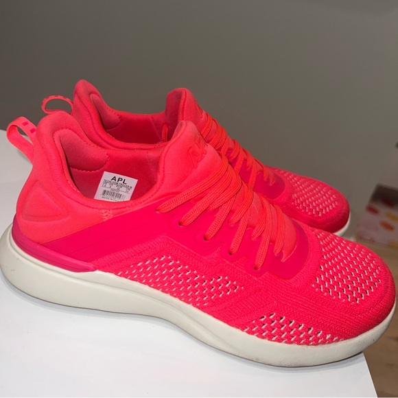 APL | Shoes | Apl Techloom Tracer Size 75 | Poshmark